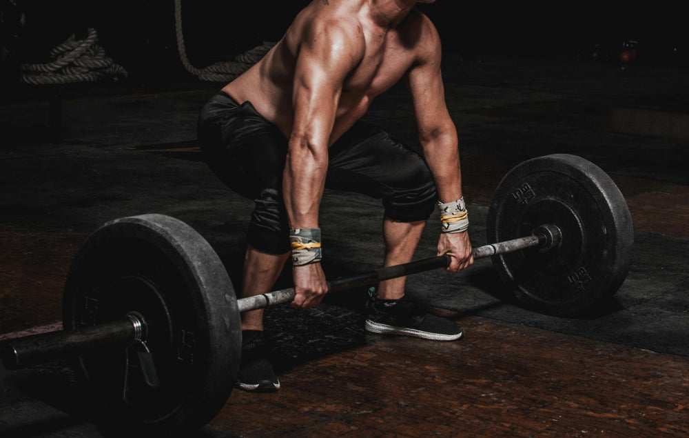 Sumo deadlift : technique, muscles sollicités et conseils pour ...
